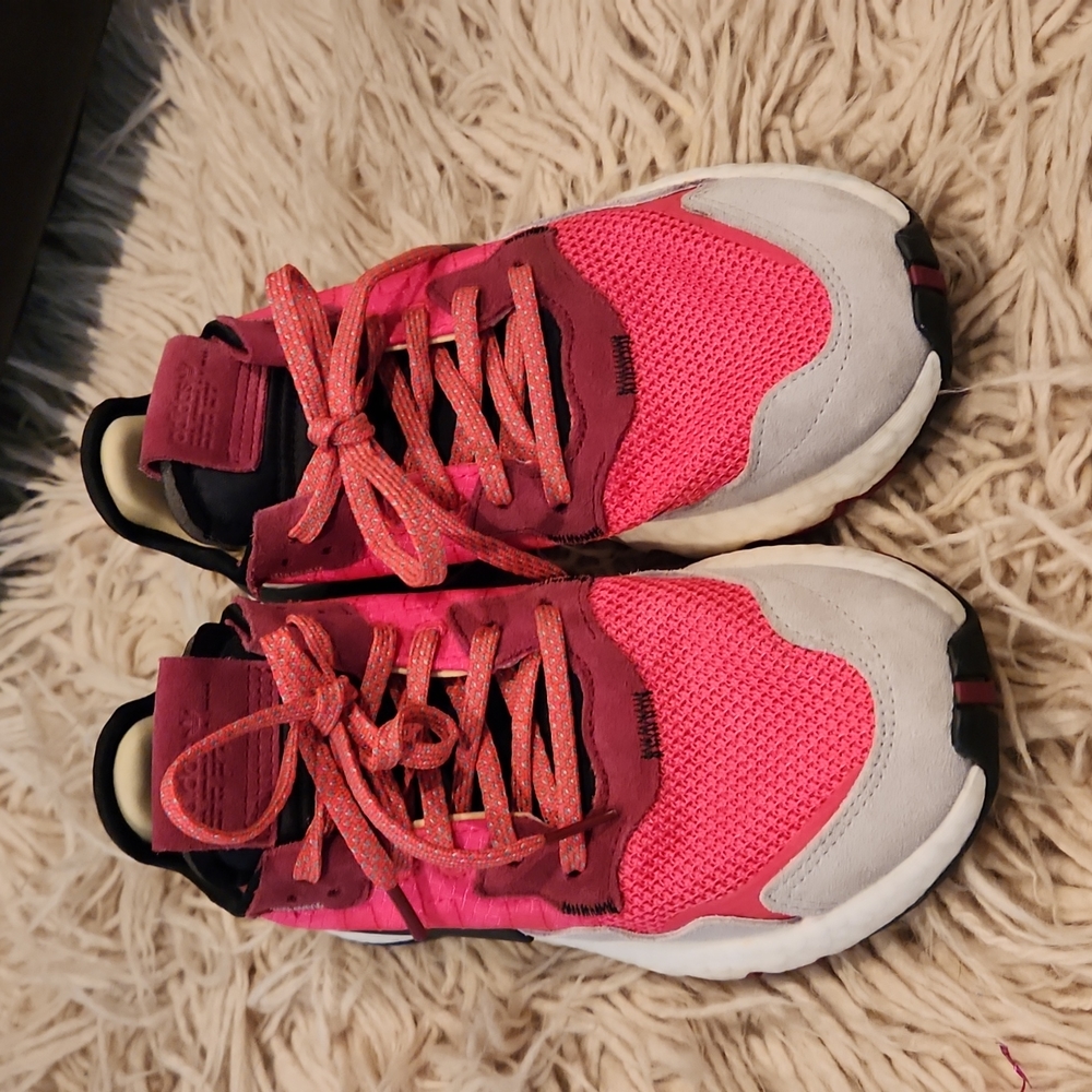 Adidas Hot Pink Sneakers - Gem